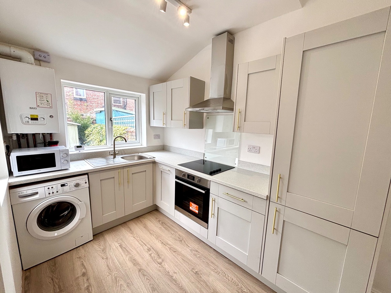 Manchester - 2 Bed Terraced House, Dorset Avenue, M14 - To Rent Now for ...