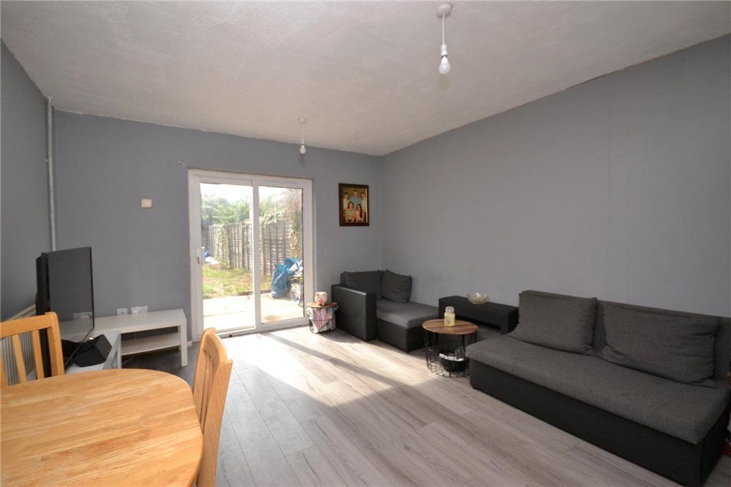Clacton-On-Sea - 2 Bed Terraced House, Melton Close, CO16 - To Rent Now ...