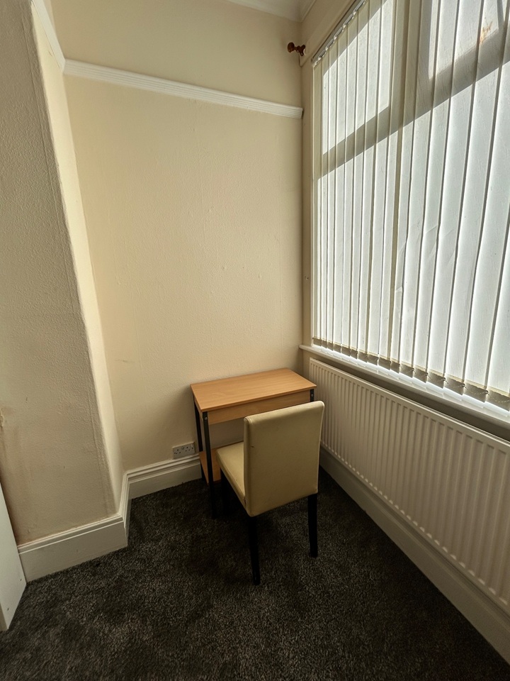 Wakefield - Room in a Shared House, Peterson Road, WF1 - To Rent Now ...