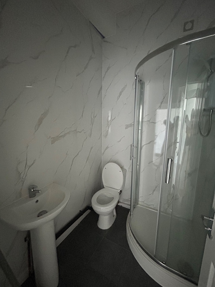 London - 2 Bed Flat, Cotesbach Road, E5 - To Rent Now for £1,550.00 p/m