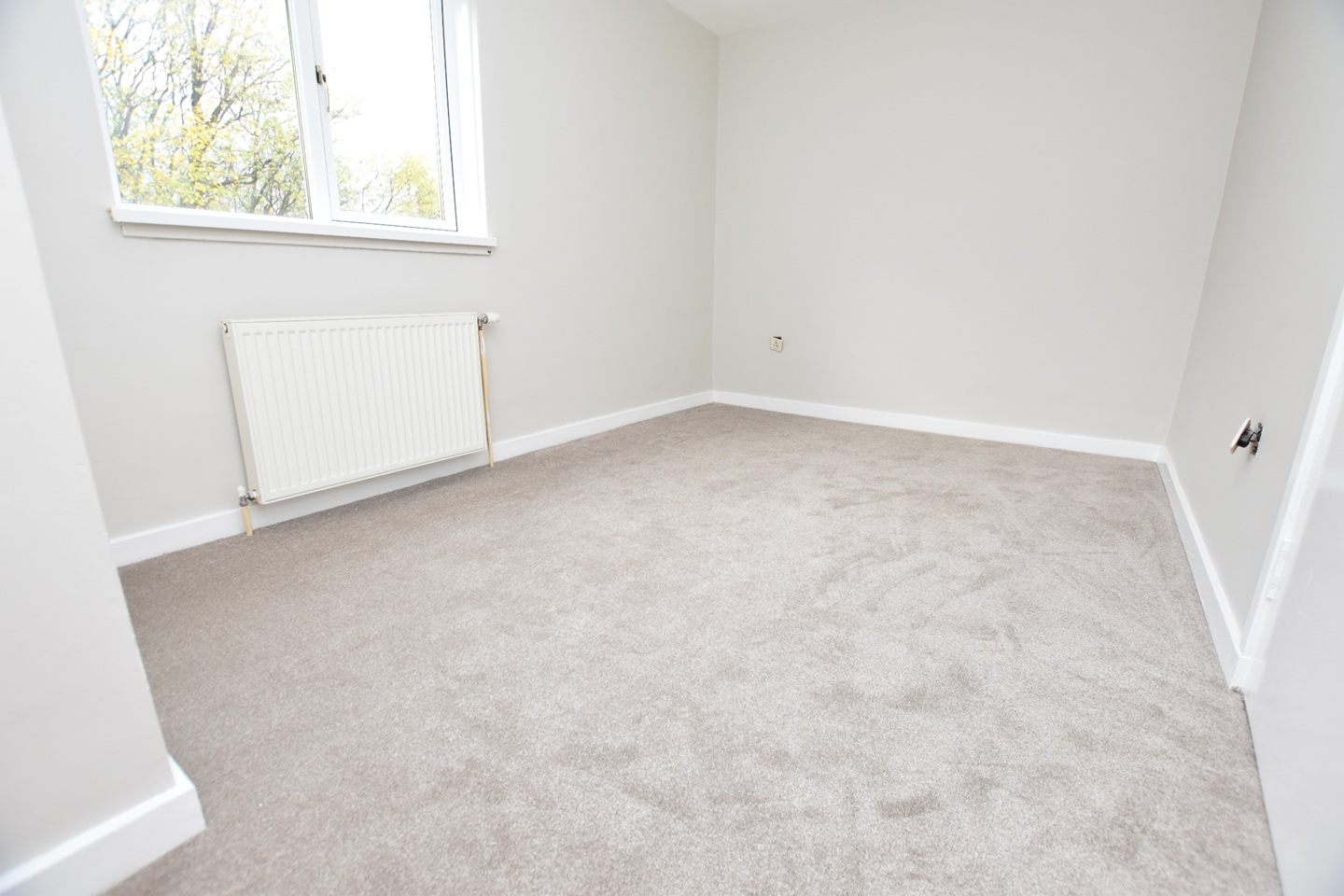 Renfrew - 2 Bed Flat, Meadow Lane, PA4 - To Rent Now for £775.00 p/m
