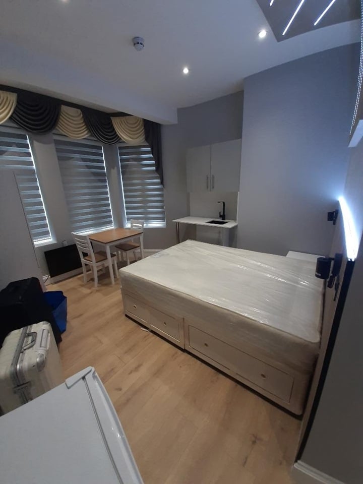 Sw6 London - Studio Flat, SW6 - To Rent Now for £1,400.00 p/m