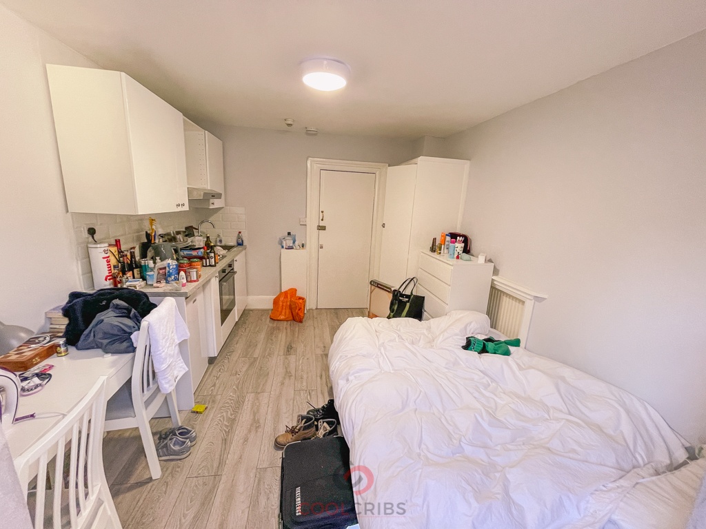 London - Bedsit, London, W2 - To Rent Now for £1,083.33 p/m