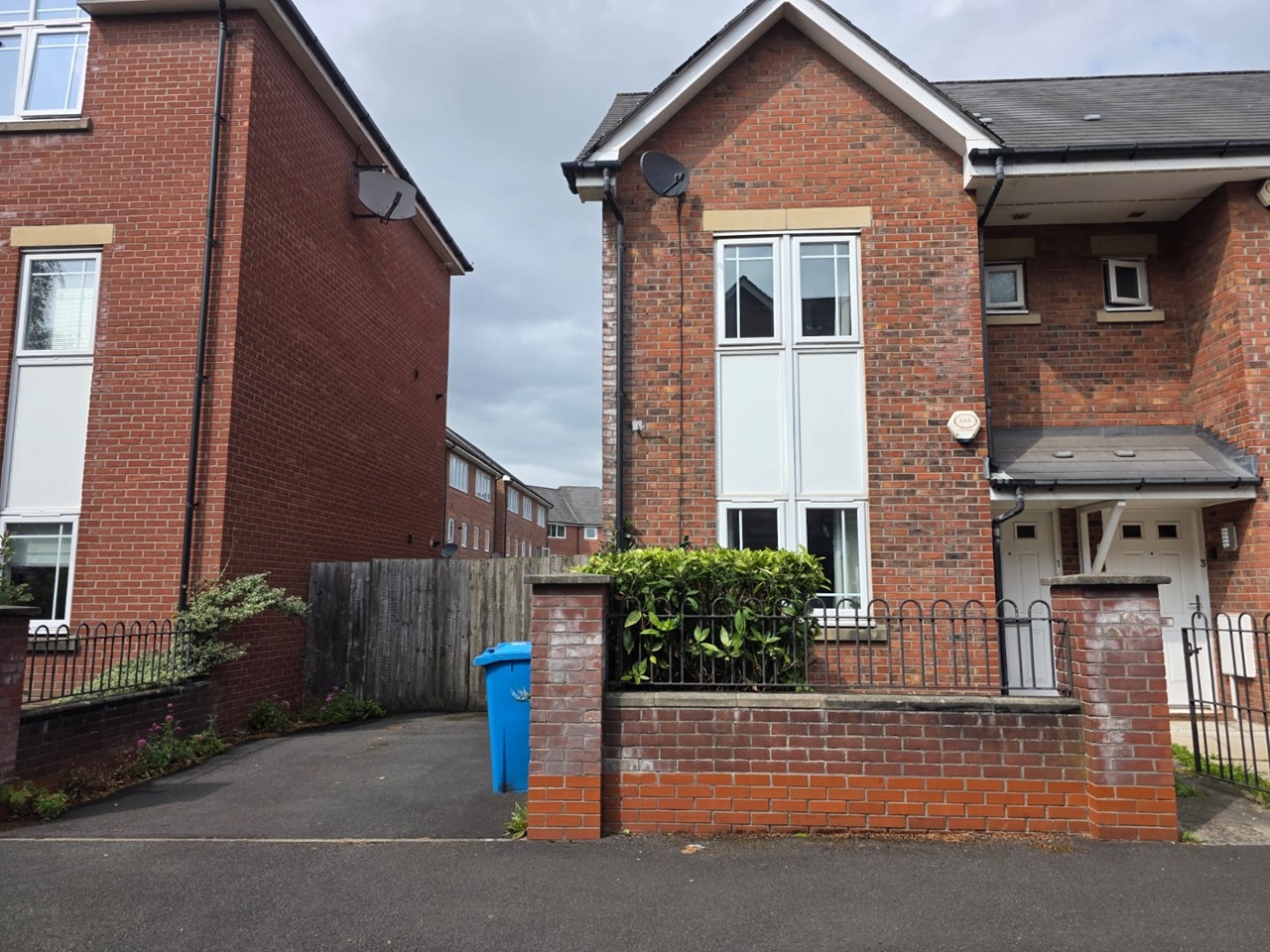 Manchester - 3 Bed Semi-Detached House, Bankwell Street, M15 - To Rent ...