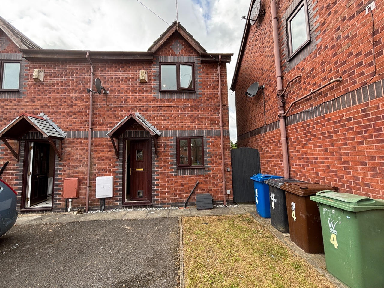 Wigan - 2 Bed Semi-Detached House, Finlay Court, WN5 - To Rent Now for ...