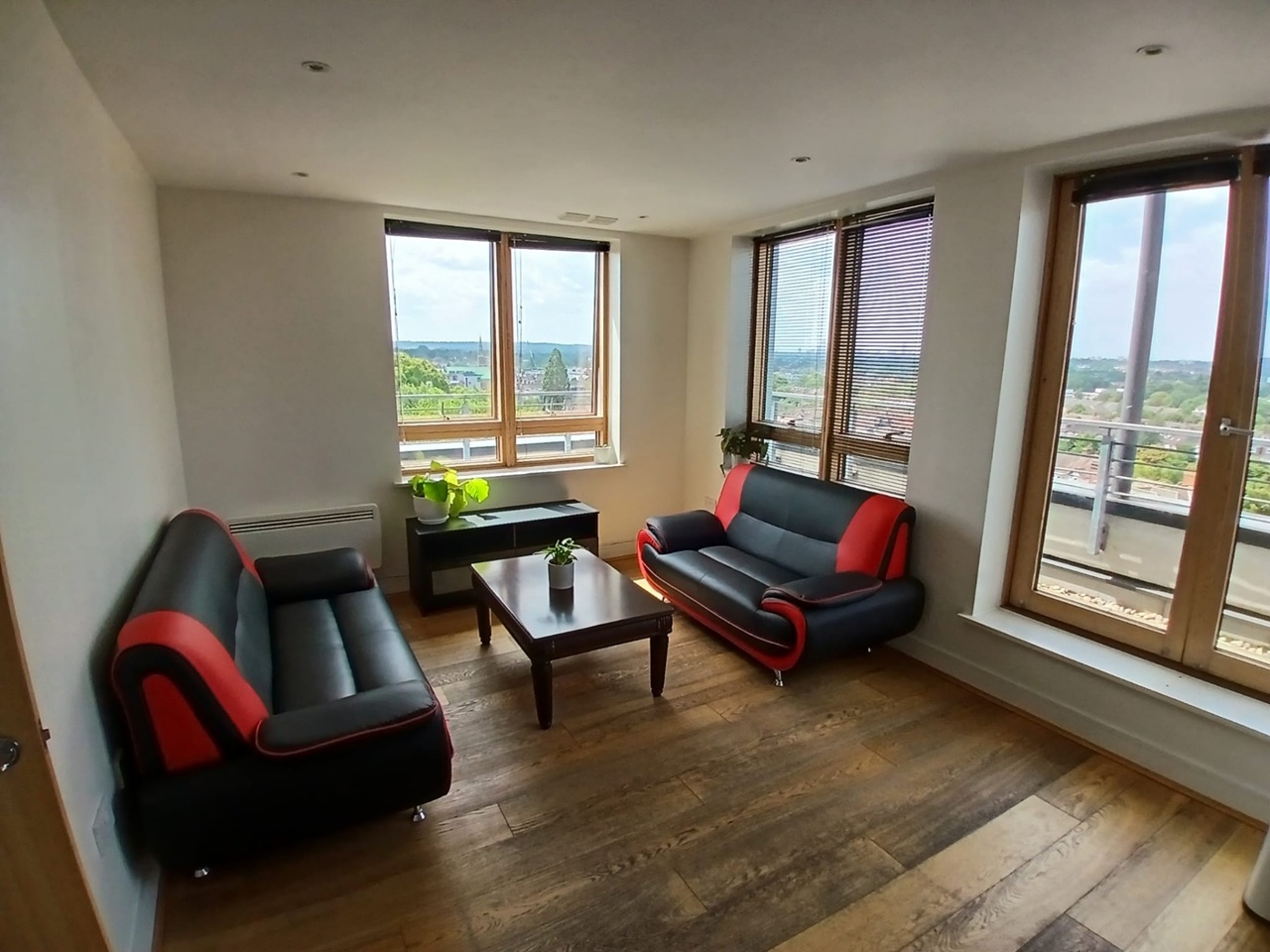 Beckenham - 2 Bed Flat, Lait House, BR3 - To Rent Now for £2,000.00 p/m