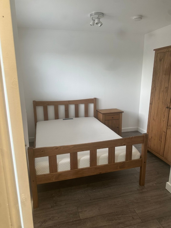 Heelands, Milton Keynes - Room in a Shared House, Gibsons Green, MK13 ...