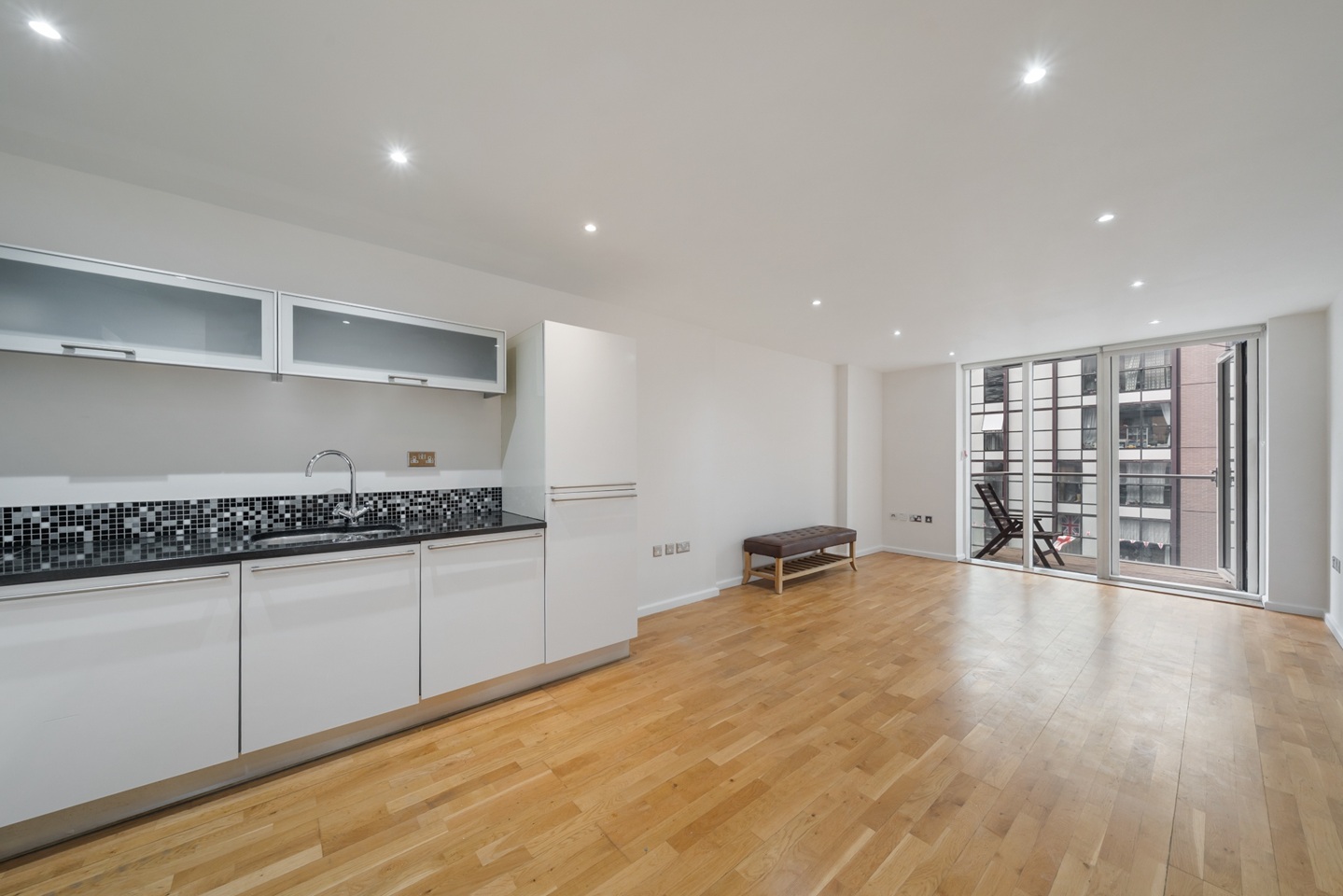 London - 2 Bed Flat, Ability Place, E14 - To Rent Now for £2,600.00 p/m