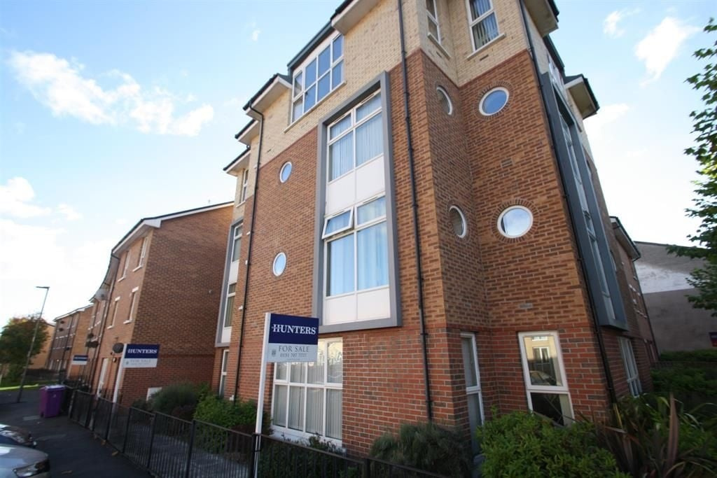 Liverpool - 2 Bed Flat, Stanza Court, L5 - To Rent Now for £820.00 p/m