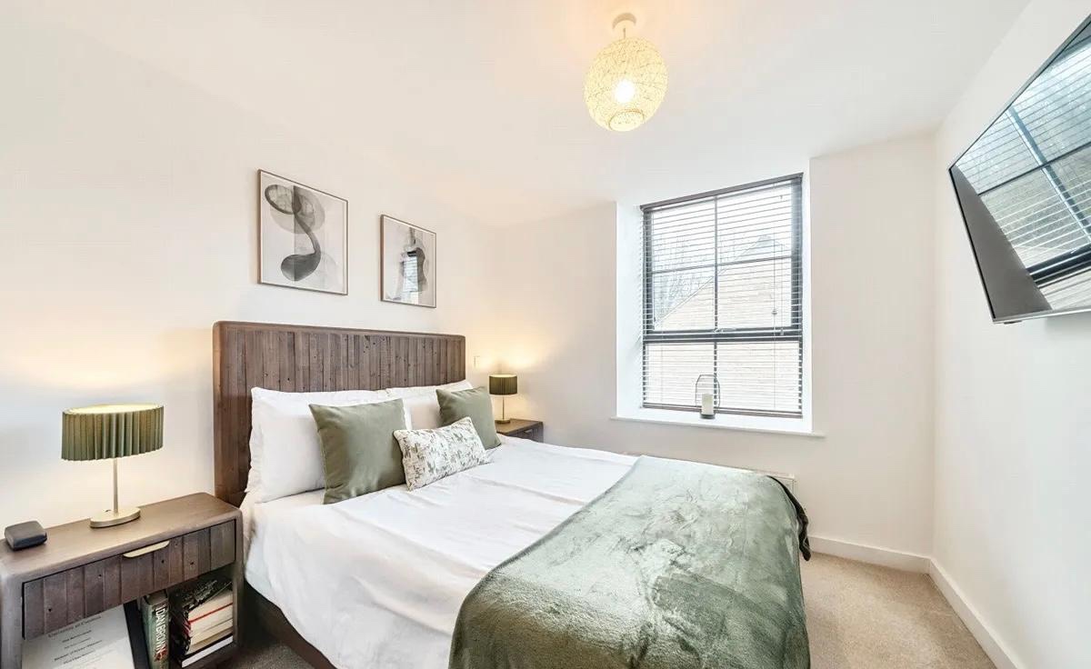 Chisworth, Glossop - 2 Bed Flat, Kinderlee Way, SK13 - To Rent Now for ...