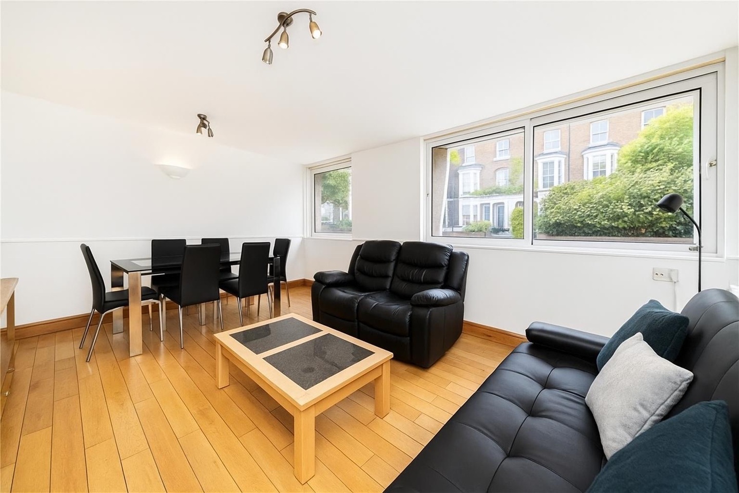 London - 1 Bed Flat, Pier House, SW3 - To Rent Now for £2,900.00 p/m