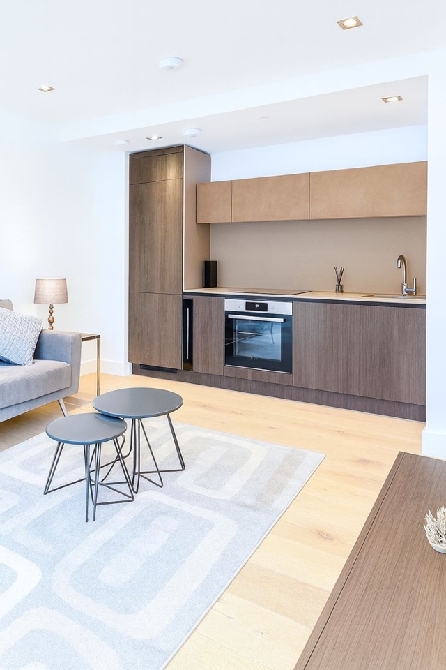 London - Studio Flat, Keybridge Tower, SW8 - To Rent Now for £2,900.00 p/m