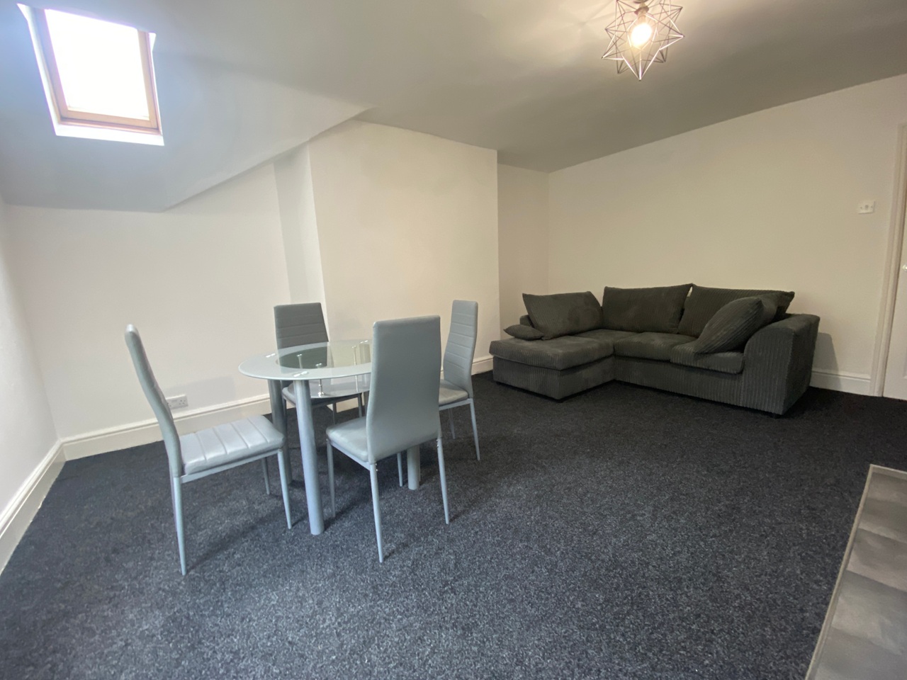 Manchester - 2 Bed Flat, Daisy Bank Road, M14 - To Rent Now for £1,000. ...