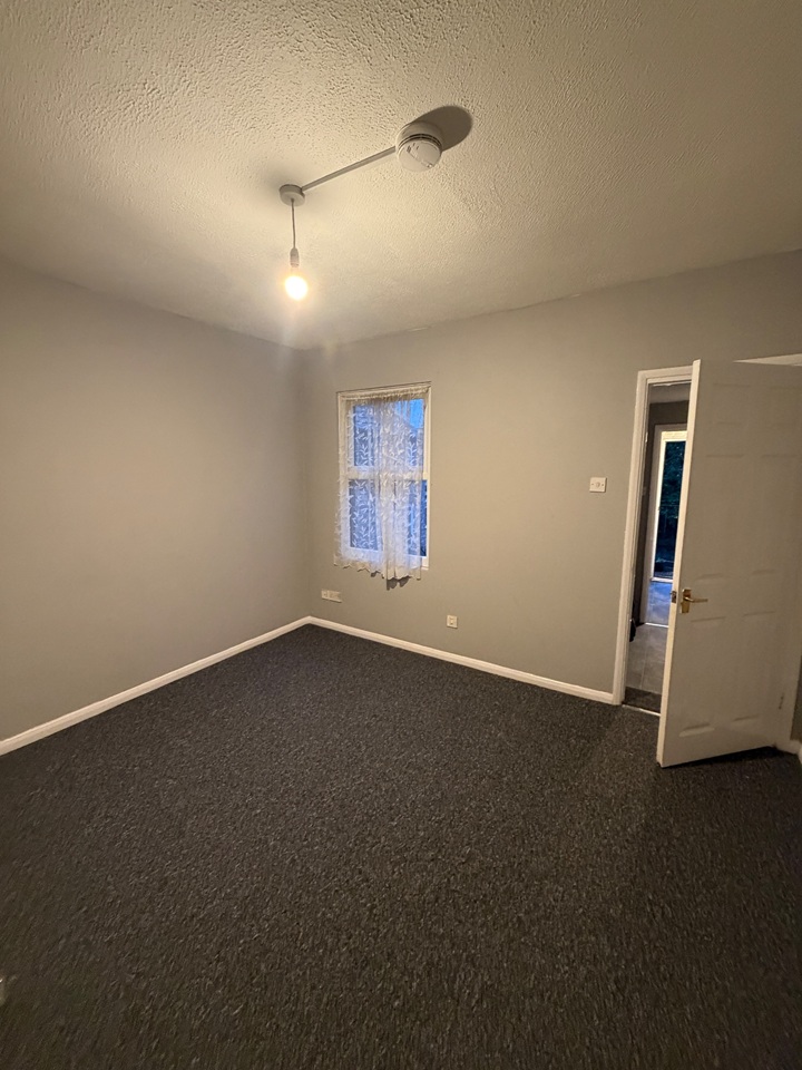 Luton - 1 Bed Flat, Castle Street, LU1 - To Rent Now for £750.00 p/m