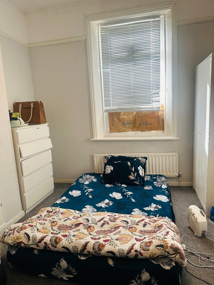 Newcastle Upon Tyne - Room in a Shared House, Chillingham Road, NE6 ...