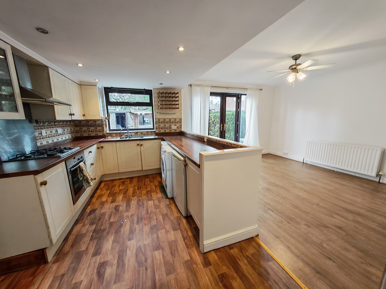 Manchester - 3 Bed Semi-Detached House, Princess Road, M21 - To Rent ...