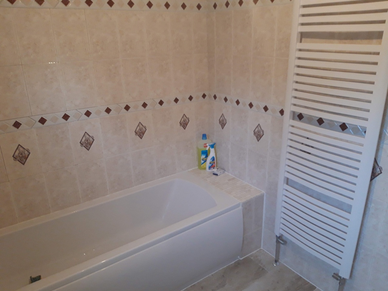 Stockwell - 2 Bed Flat, Stockwell, SW8 - To Rent Now for £1,950.00 p/m
