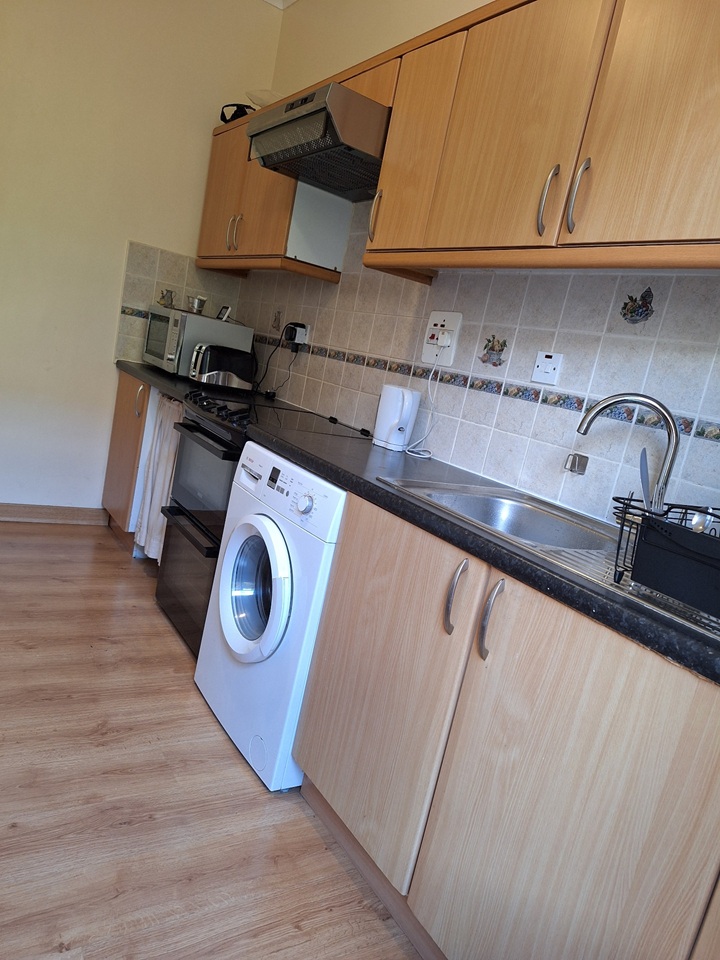 Stockwell - 2 Bed Flat, Stockwell, SW8 - To Rent Now for £1,950.00 p/m