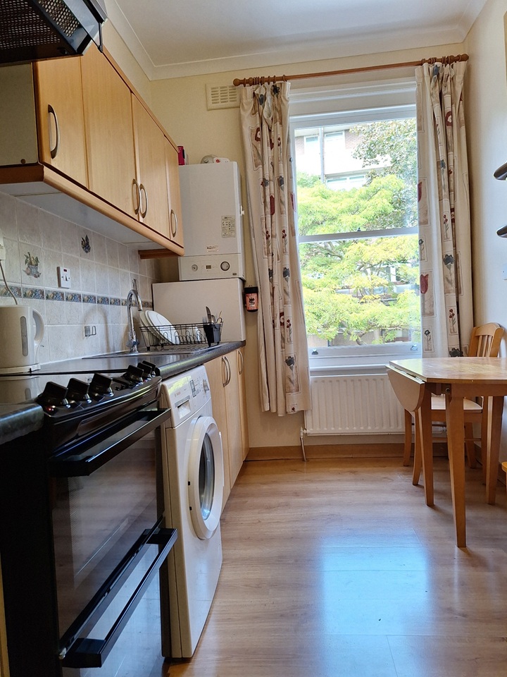 Stockwell - 2 Bed Flat, Stockwell, SW8 - To Rent Now for £1,950.00 p/m