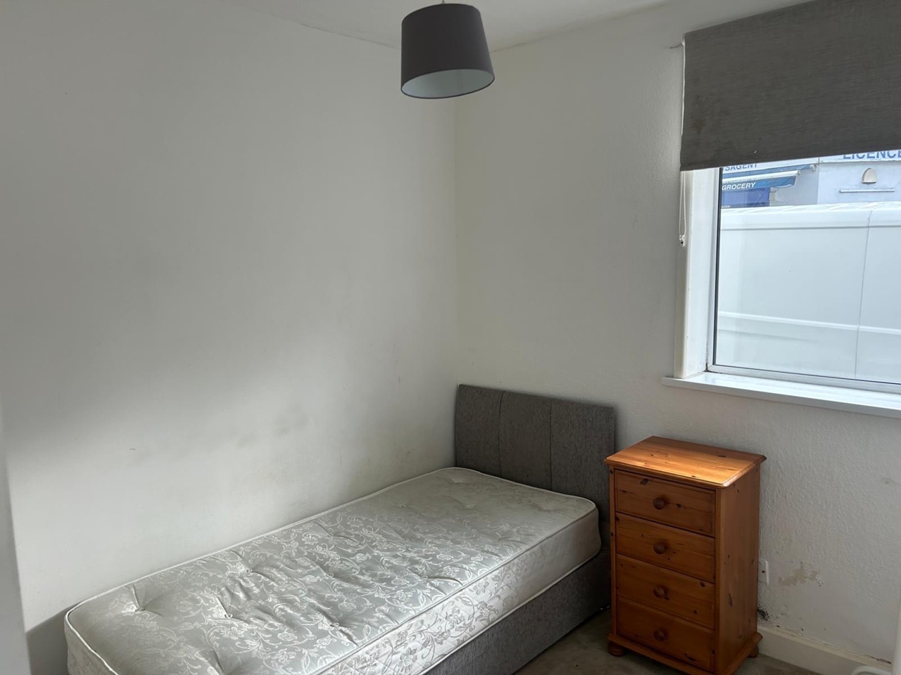 Swindon - Room in a Shared House, Cambria Bridge Road, SN1 - To Rent ...