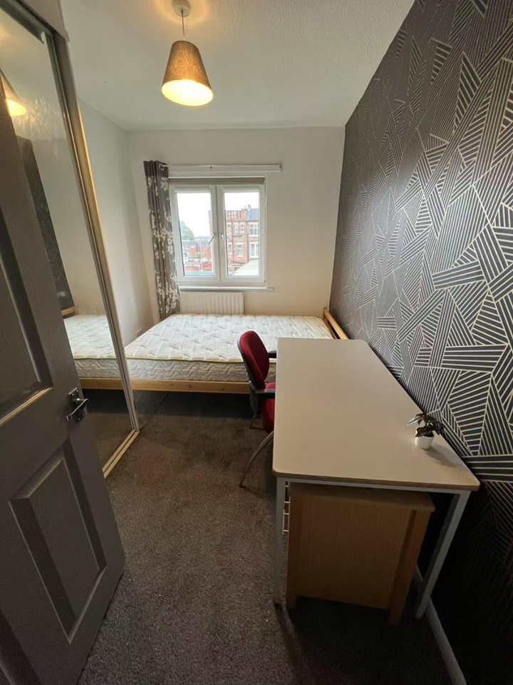 Manchester - Room in a Shared House, Lockton Close, M1 - To Rent Now ...