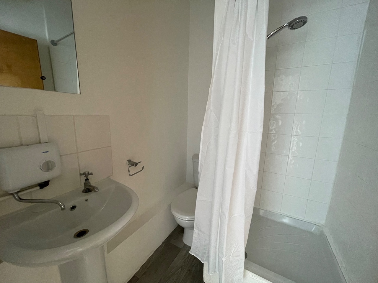 Southampton - Studio Flat, Mede House, SO15 - To Rent Now for £625.00 p/m