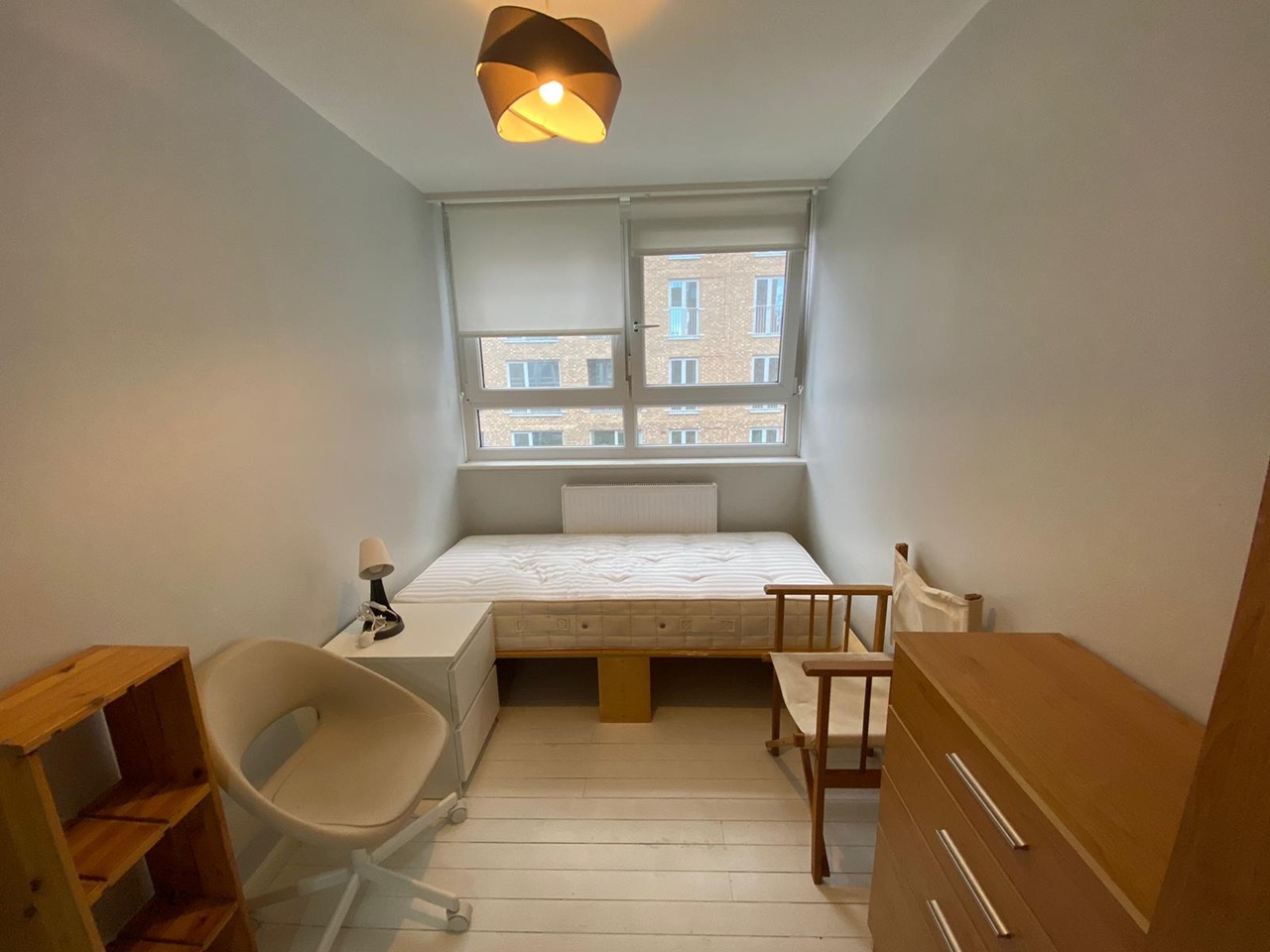 London - 3 Bed Flat, Badric Court, SW11 - To Rent Now for £2,650.00 p/m