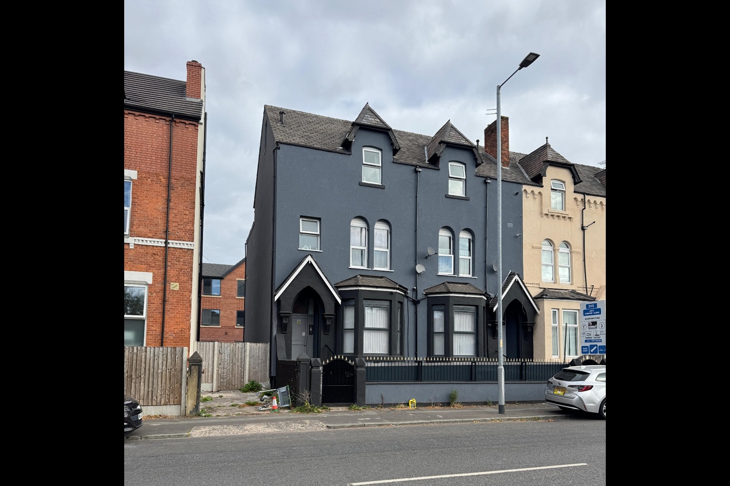 Manchester - 1 Bed Flat, Dickenson Road, M13 - To Rent Now for £700.00 p/m
