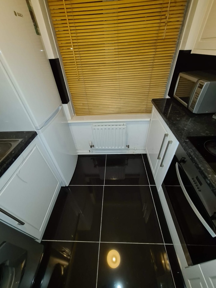 Dagenham - 1 Bed Maisonette, Lodge Avenue, RM8 - To Rent Now for £1,495 ...