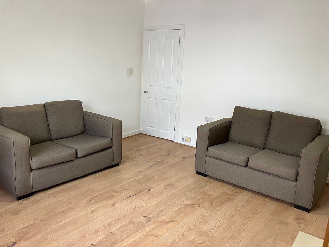 Edinburgh - 1 Bed Flat, Dickson Street, EH6 - To Rent Now for £1,000.00 p/m