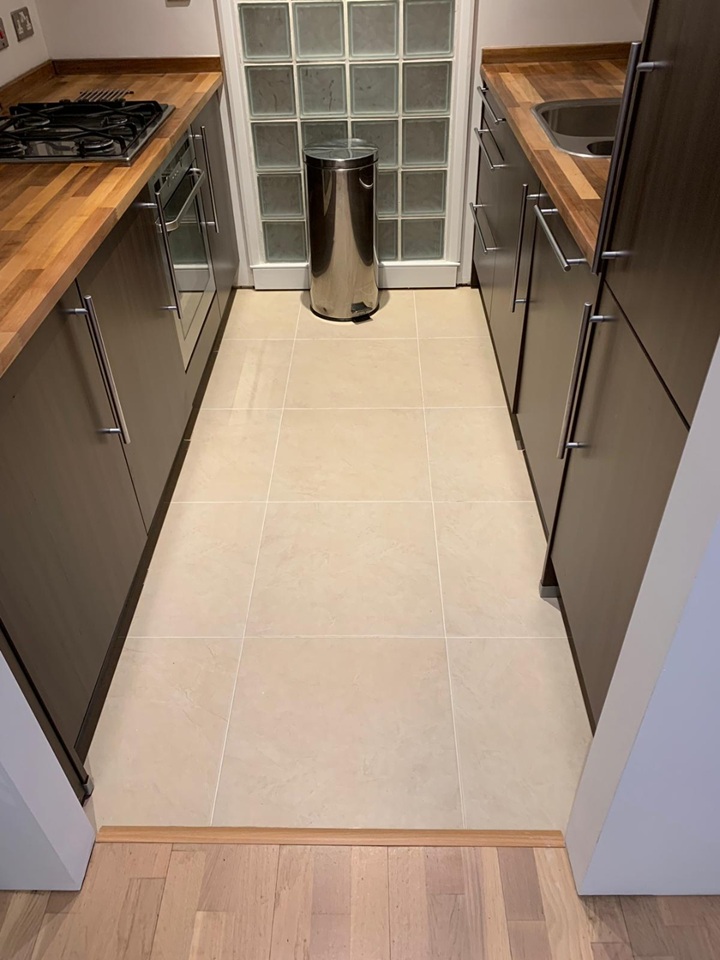 London - 2 Bed Flat, Plumbers Row, E1 - To Rent Now for £3,000.00 p/m