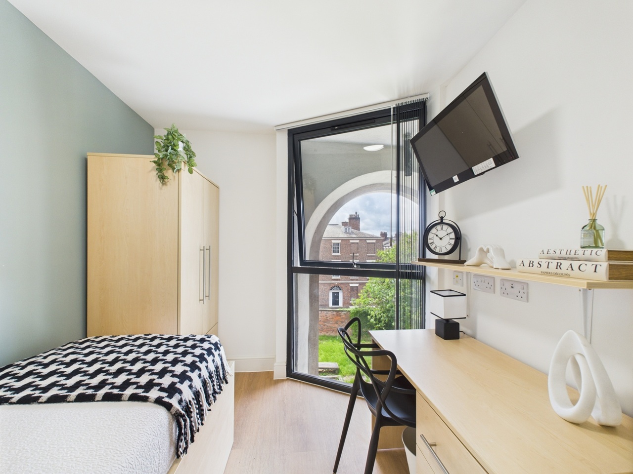 Liverpool - Room in a Shared Flat, Rodney Street, L1 - To Rent Now for ...