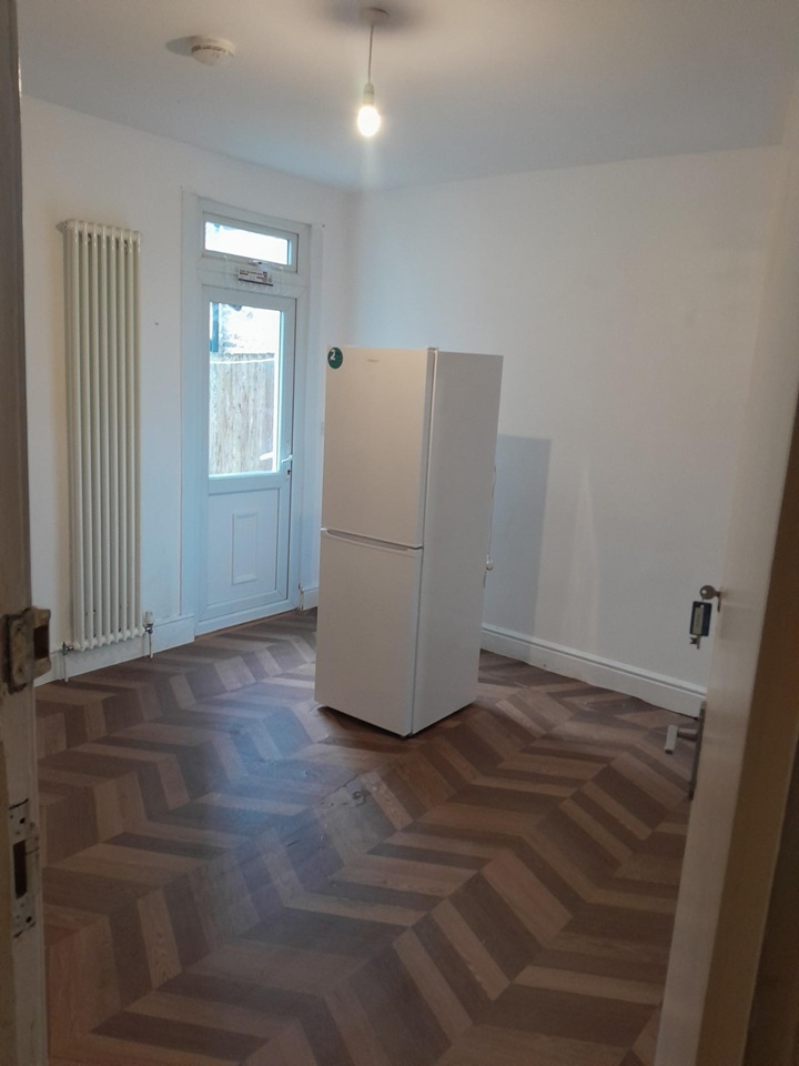 London - 1 Bed Flat, Park View Road, N17 - To Rent Now for £1,700.00 p/m