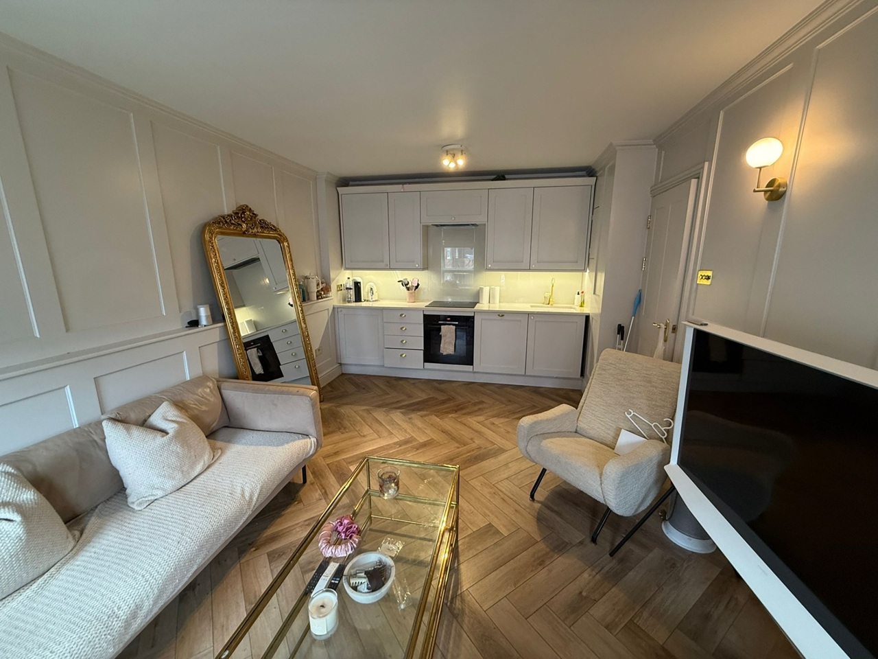 London - 2 Bed Flat, Pier House, SW3 - To Rent Now for £3,000.00 p/m