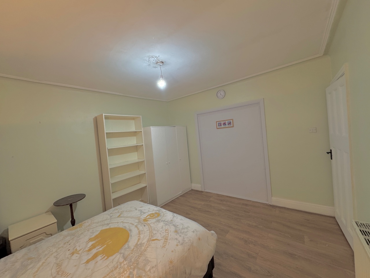 London - Room in a Shared House, Hendon Way, NW4 - To Rent Now for £900 ...