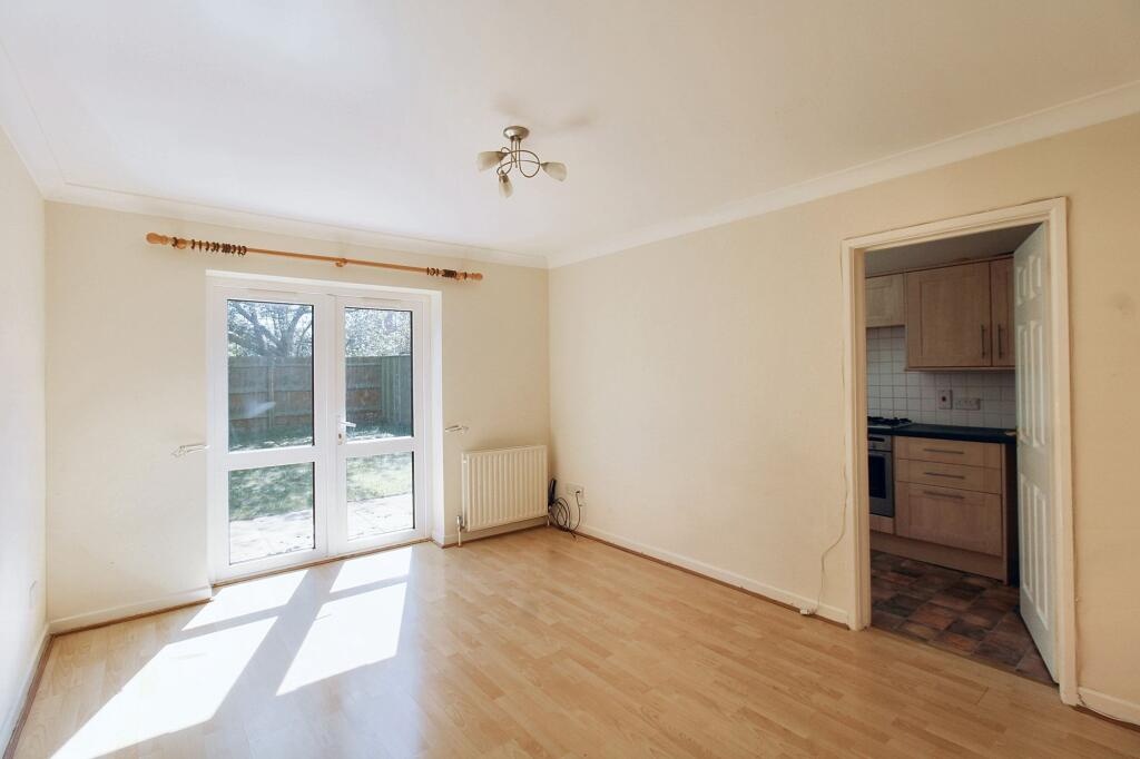 Old Sarum, Salisbury - 4 Bed Semi-Detached House, Partridge Way, SP4 ...