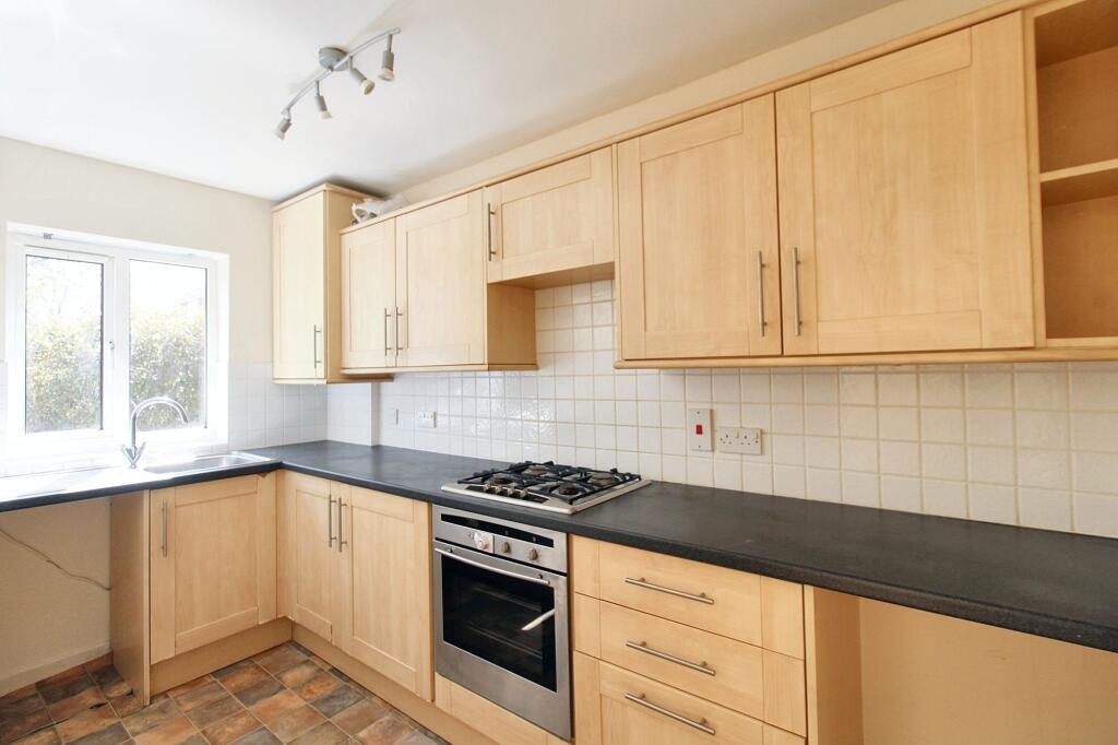 Old Sarum, Salisbury - 4 Bed Semi-Detached House, Partridge Way, SP4 ...
