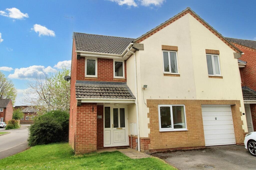 Old Sarum, Salisbury - 4 Bed Semi-Detached House, Partridge Way, SP4 ...