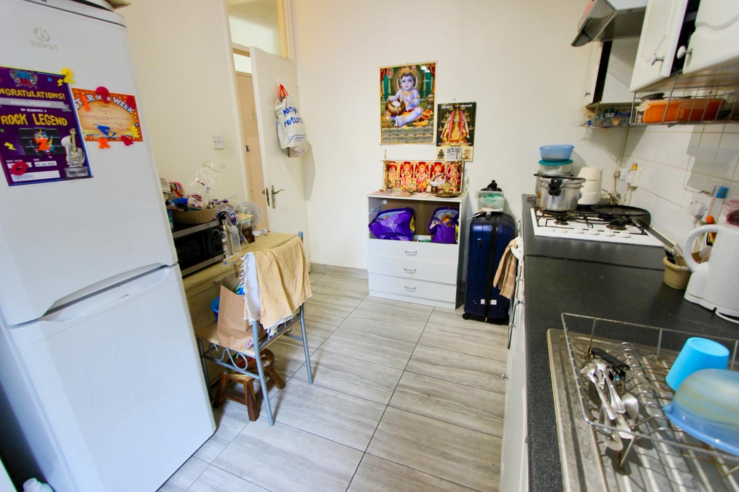 London - 1 Bed Flat, Colvin Road, E6 - To Rent Now for £1,550.00 p/m