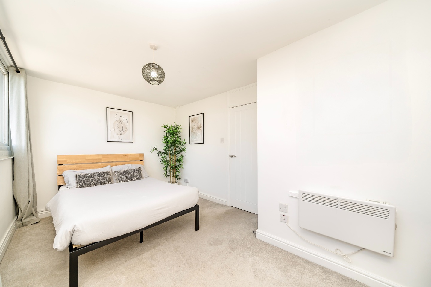 London - 3 Bed Flat, Eastdown Park, SE13 - To Rent Now for £2,400.00 p/m