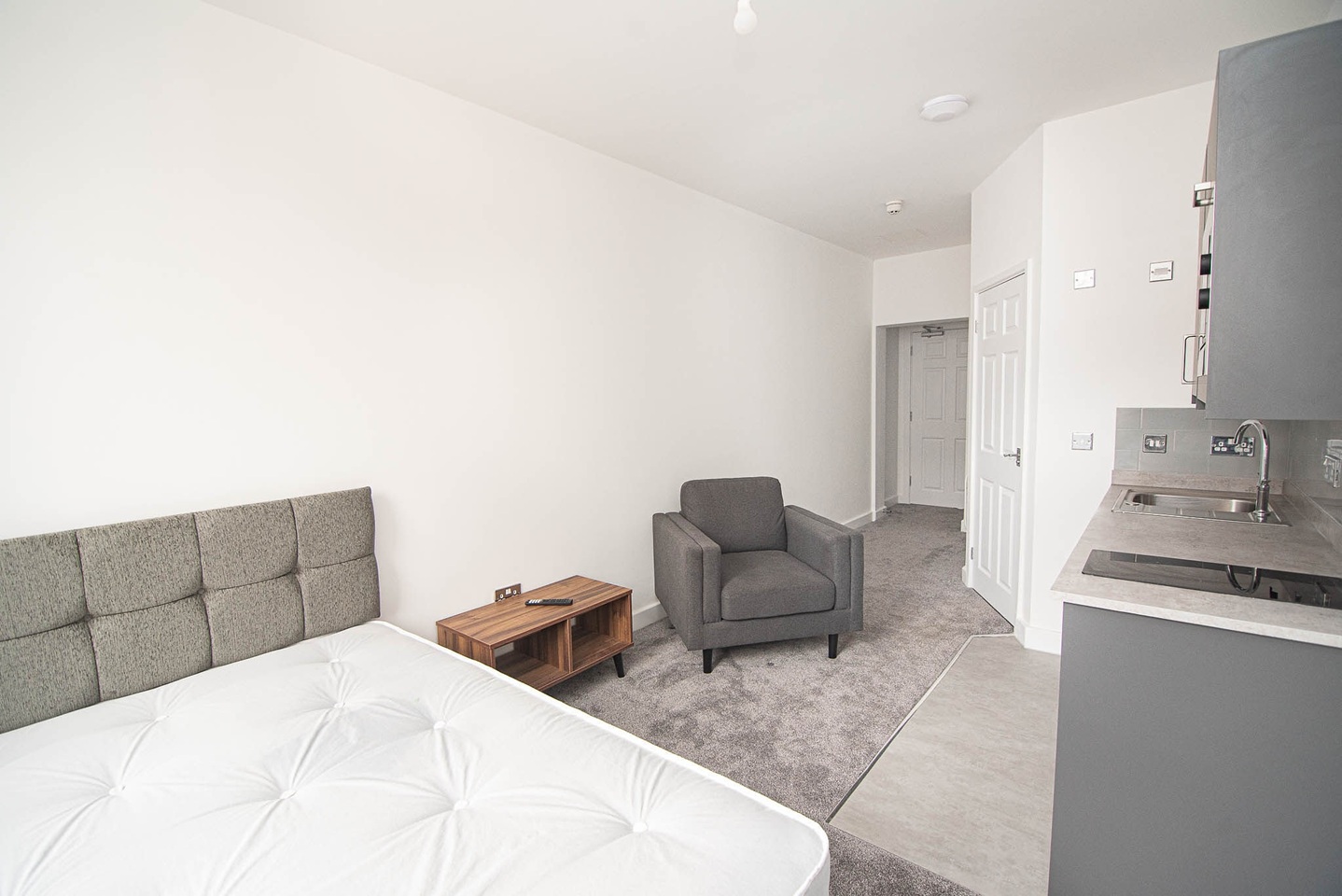 Doncaster - 1 Bed Flat, Nether Hall, DN1 - To Rent Now for £550.00 p/m