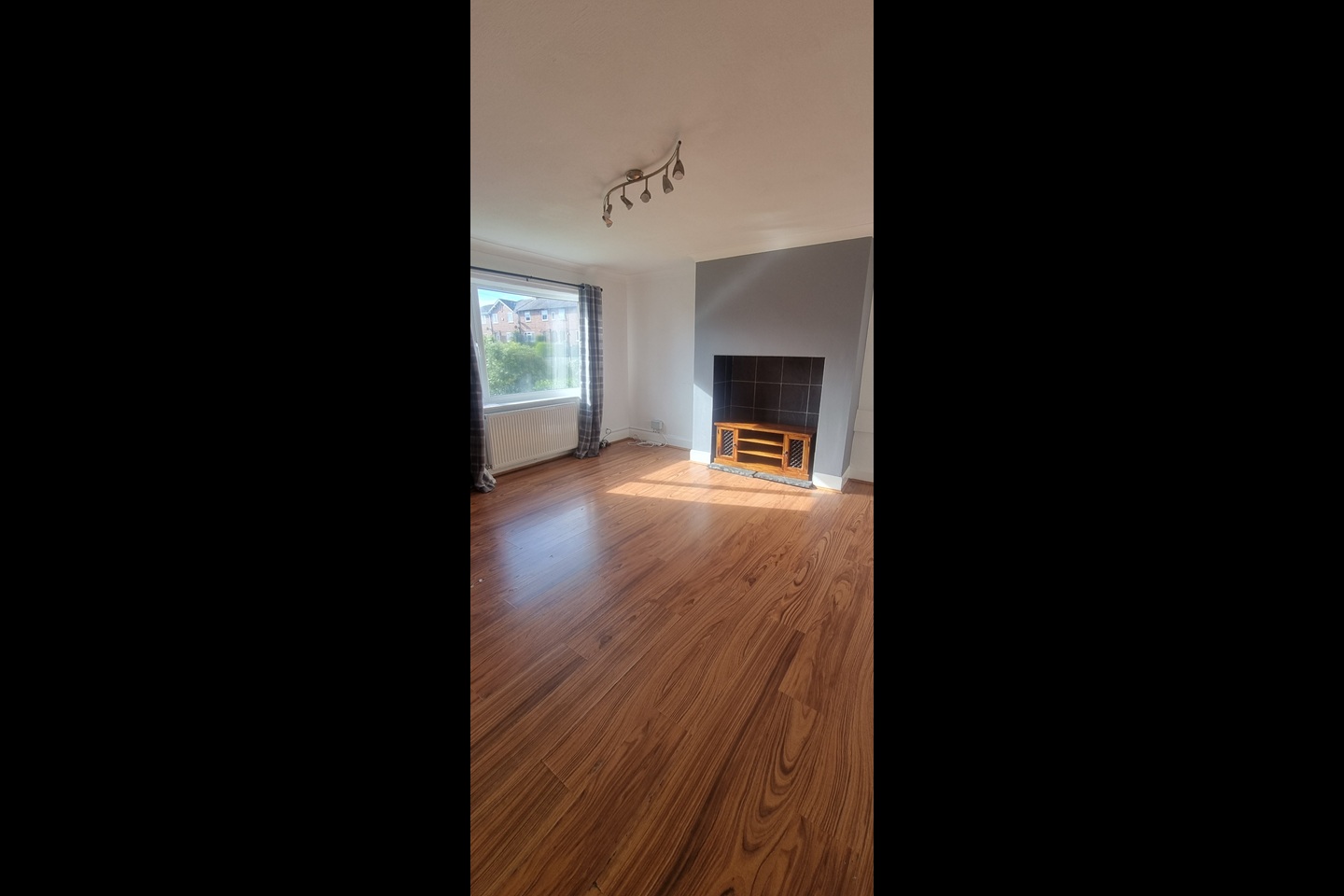 Netherton, Wakefield - 2 Bed End Terrace, Highfield Road, WF4 - To Rent ...