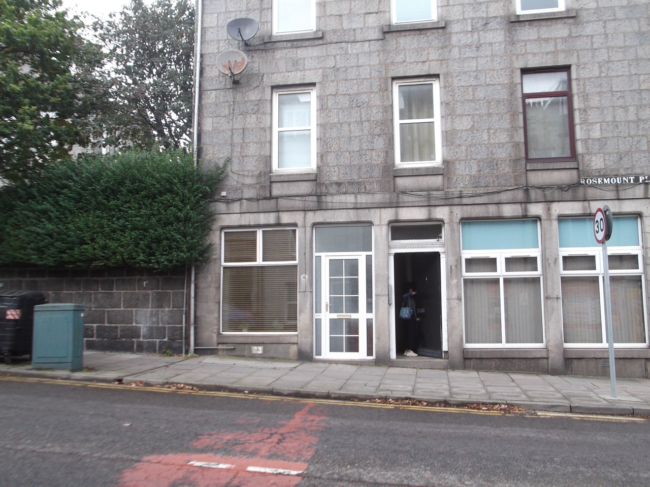 Aberdeen - 1 Bed Flat, Rosemount Place, AB25 - To Rent Now for £575.00 p/m