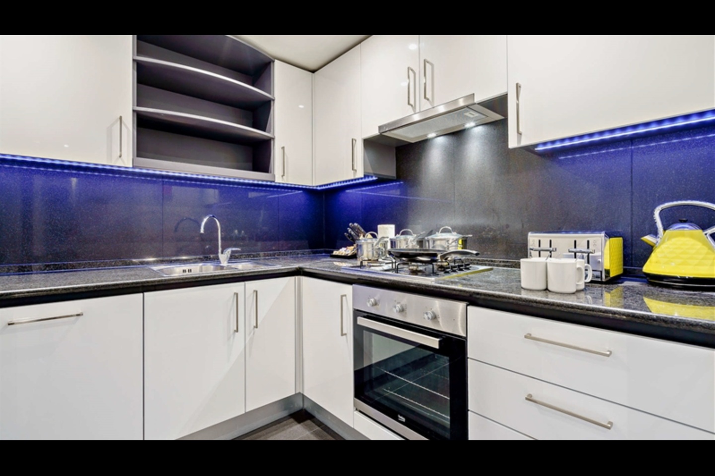 London - 2 Bed Flat, Westferry Circus, E14 - To Rent Now for £3,870.50 p/m