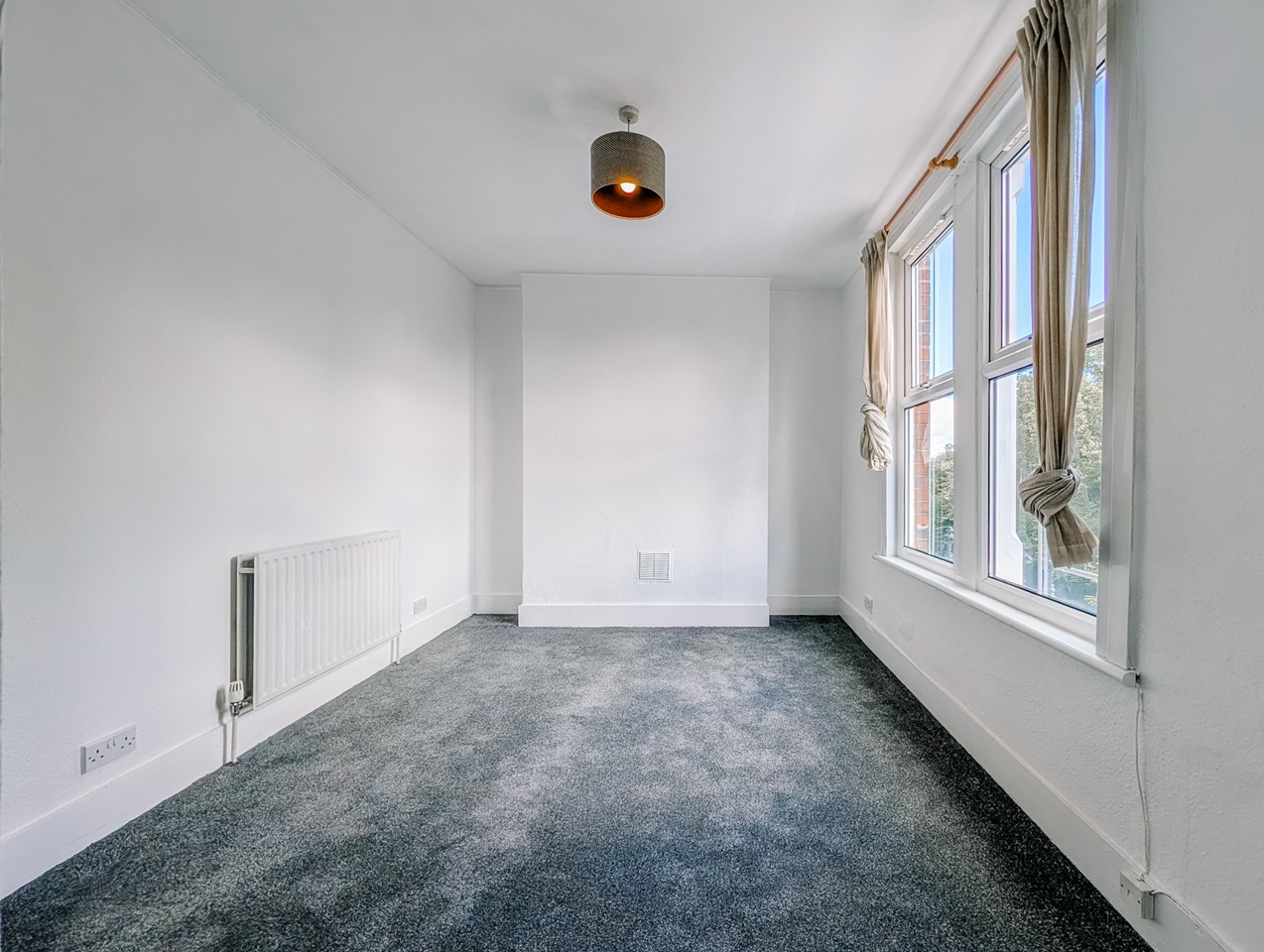 London - 1 Bed Flat, Temple Street, E2 - To Rent Now for £1,700.00 p/m