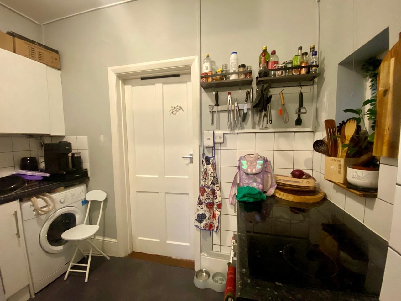 Sutton - Studio Flat, Lower Road, SM1 - To Rent Now for £950.00 p/m