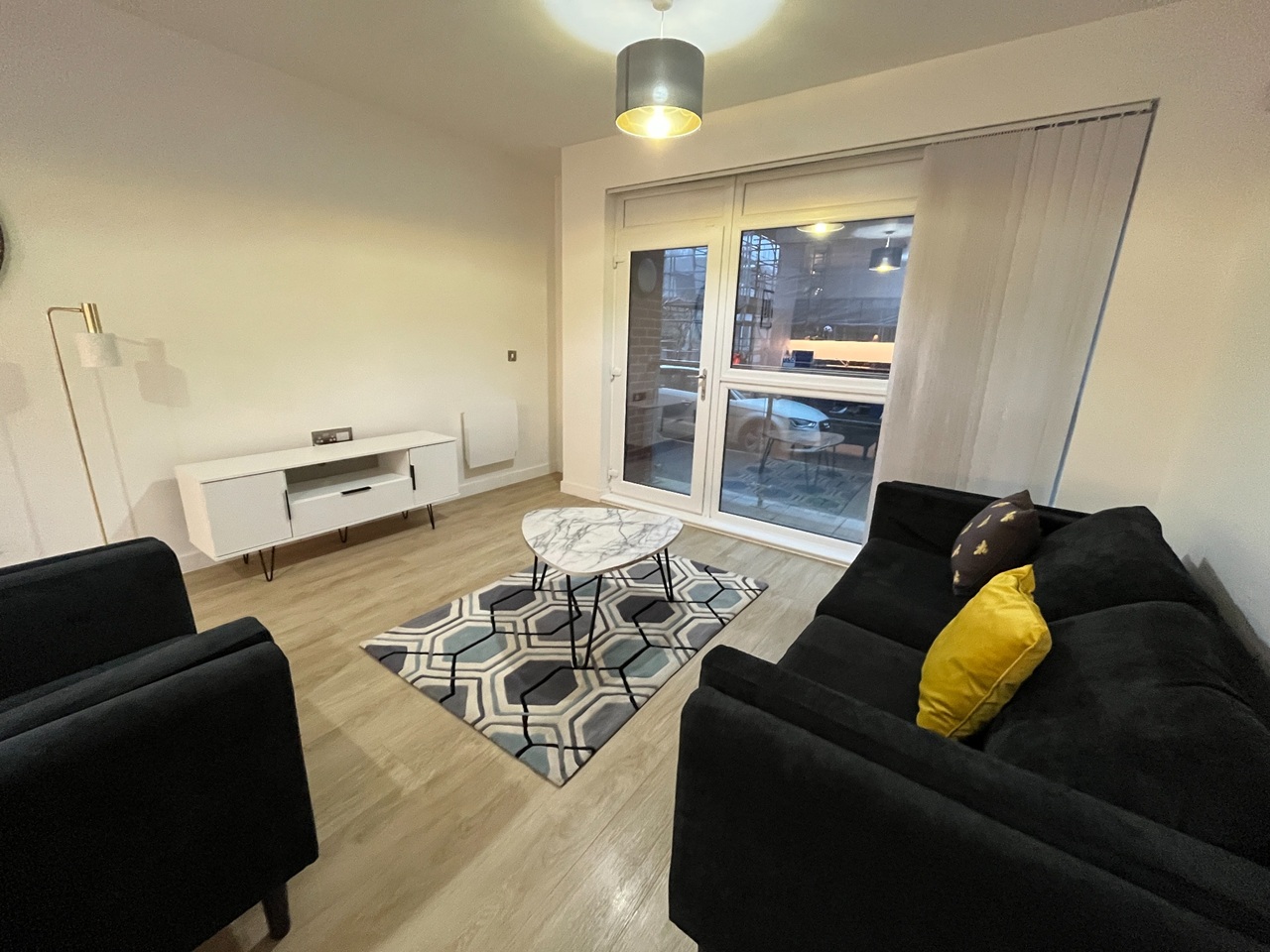 Manchester - 2 Bed Flat, Loom Building, M4 - To Rent Now for £1,300.00 p/m