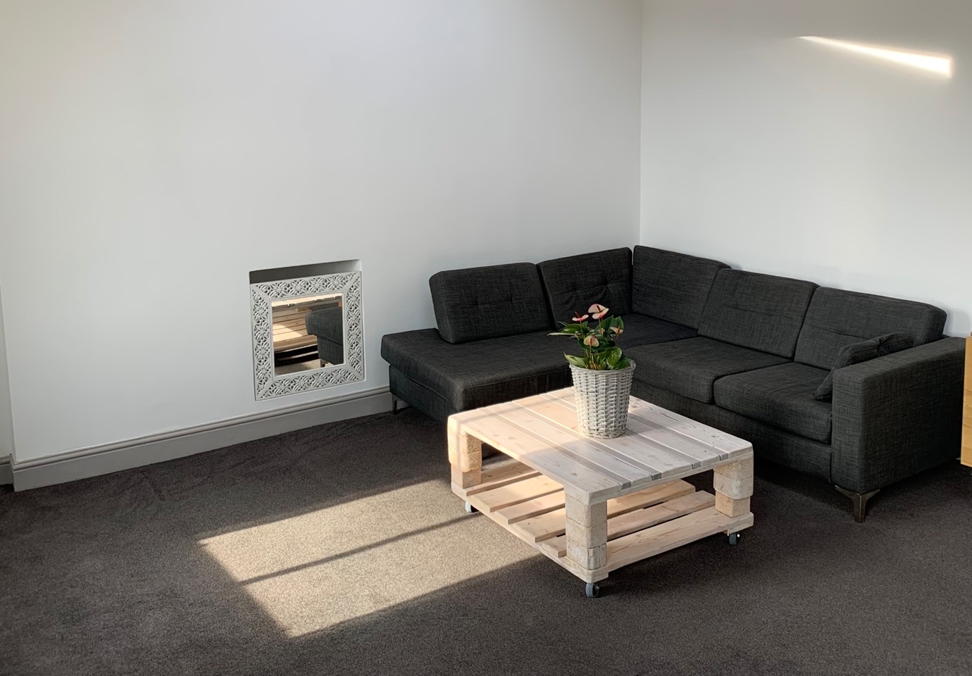 London - 1 Bed Flat, Ladbroke Grove, W10 - To Rent Now for £2,100.00 p/m