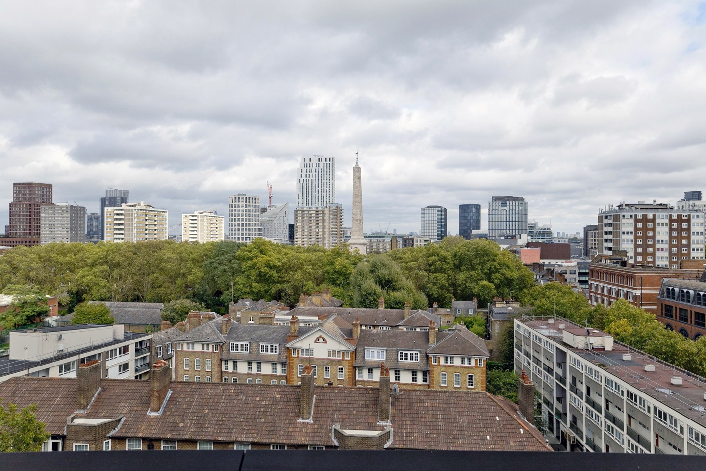 London - 2 Bed Flat, Gee Street, EC1V - To Rent Now for £2,600.00 p/m
