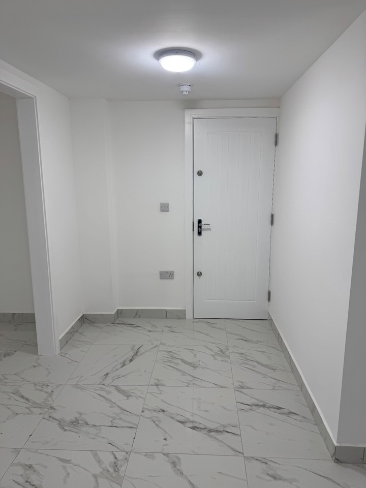 Erith - Studio Flat, Large Self Contained First Floor, DA8 - To Rent ...